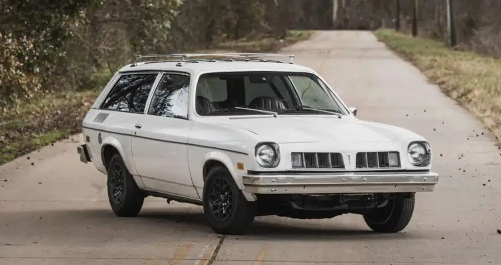 Reviving the Legacy: Exploring the Iconic 1978 Pontiac Sunbird Sport Safari